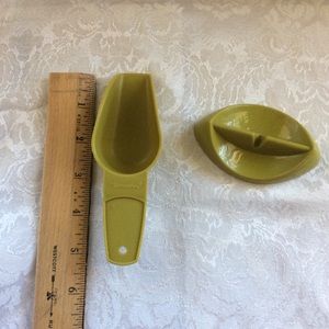 Kitchen | Vintage Mcm Tupperware Scoop Rest Avocado Retro | Poshmark